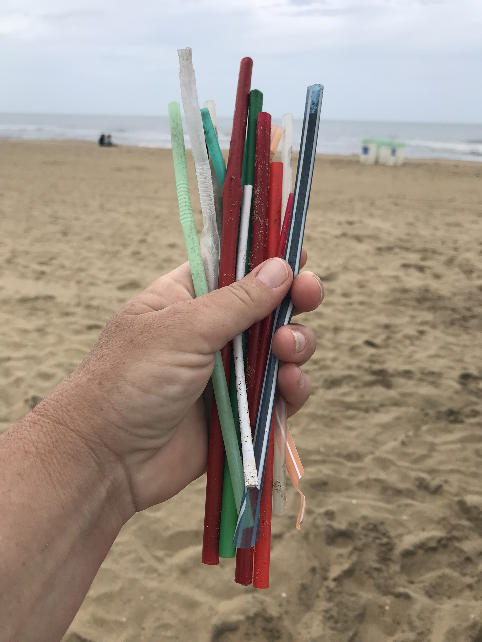 Straw Free – Keep It Beachy Clean